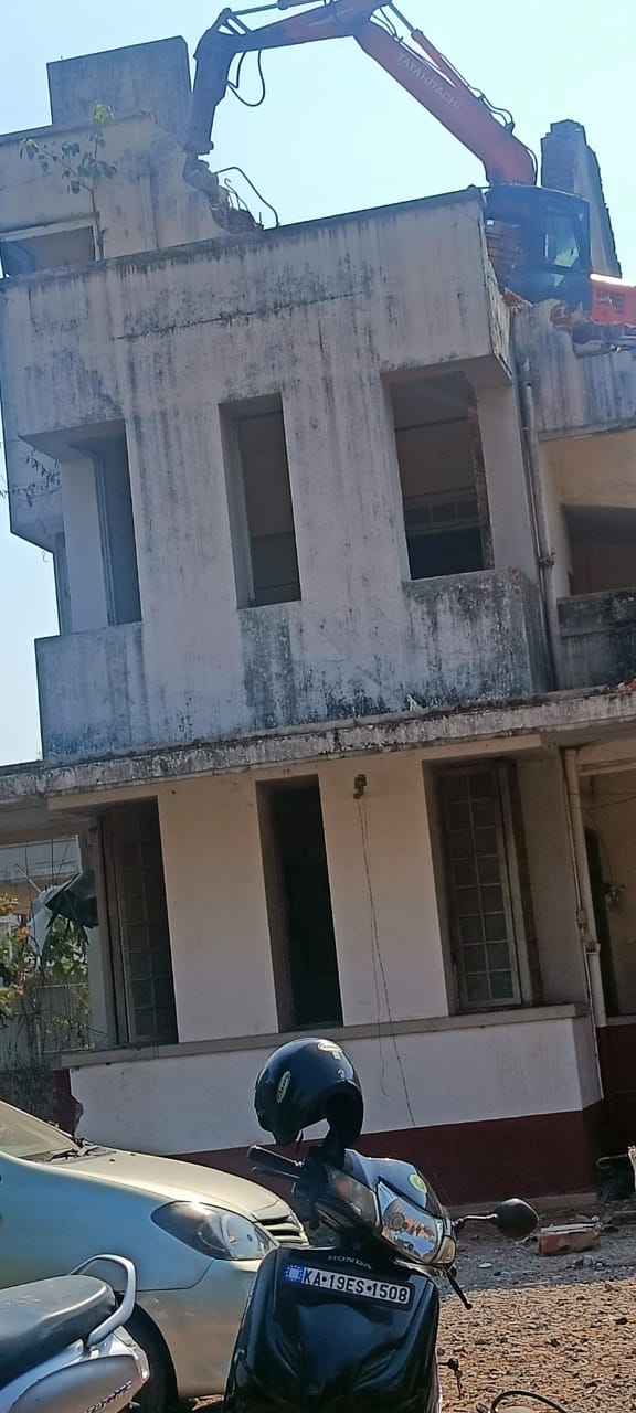 KM Bawa Traders In Mangalore Ullala- Building Demolisher in Mangalore ...