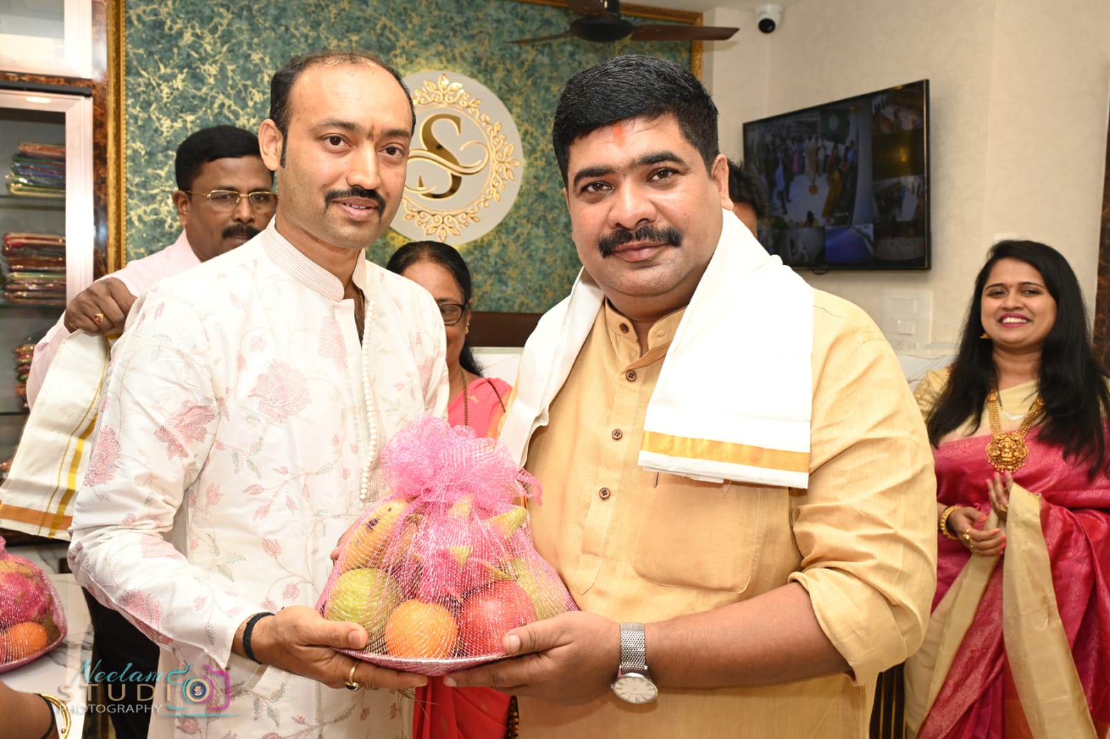 Siya Silks Studio In Mangalore Urwa Store - Hello Mangaluru